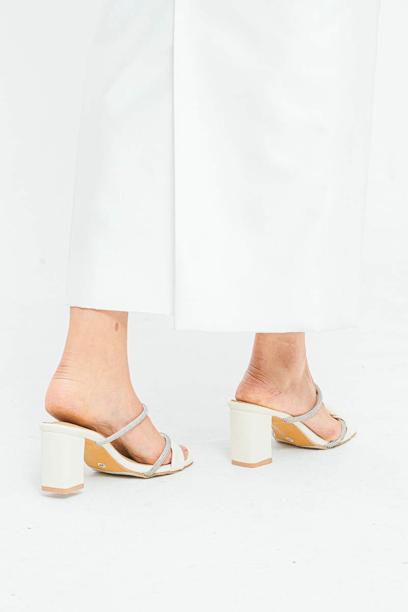 Isabella Heels In Beige – Rico Rinaldi