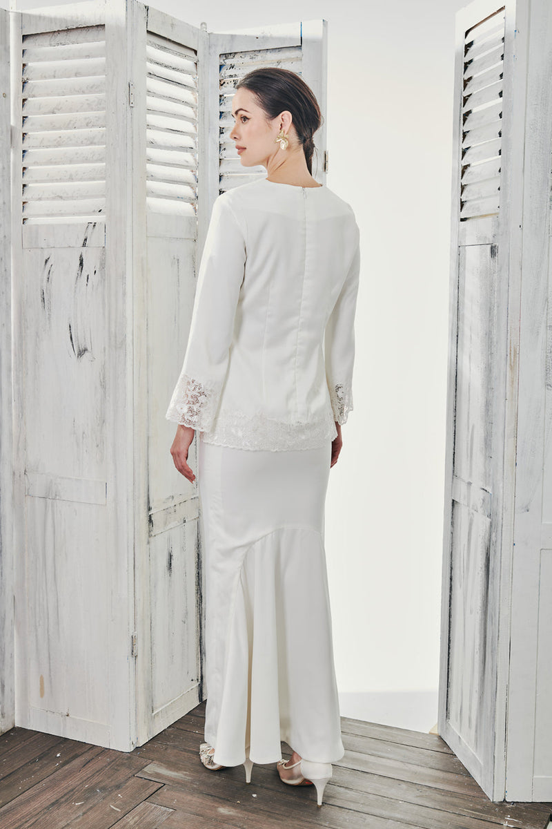 Fahara Modern Kebaya in Off White – Rico Rinaldi